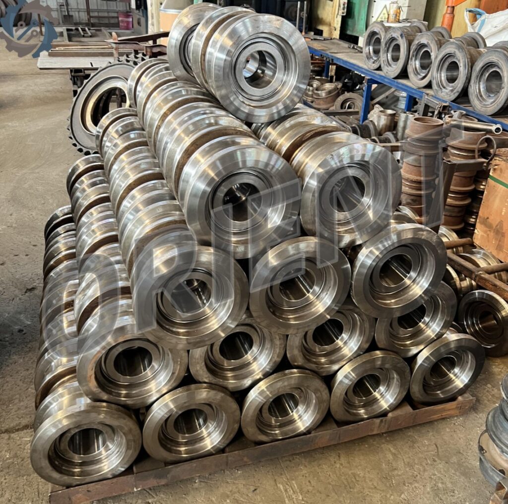 Rotary Drilling Rig Carrier Roller - drillingtrackparts.com